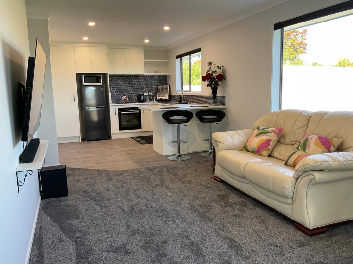 Di Lusso Lansdowne - Masterton