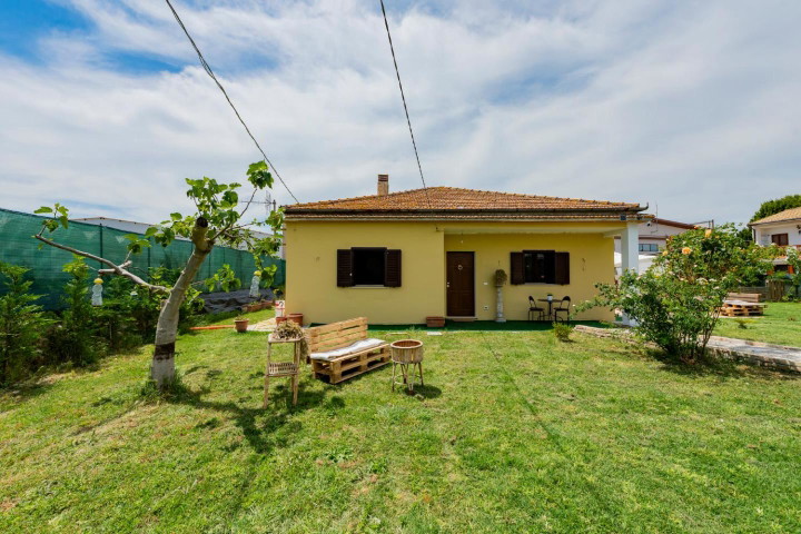 Guesthost - Barni House - Pescara