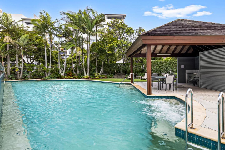 Karmasea Beachside Holiday Apartments - Buderim
