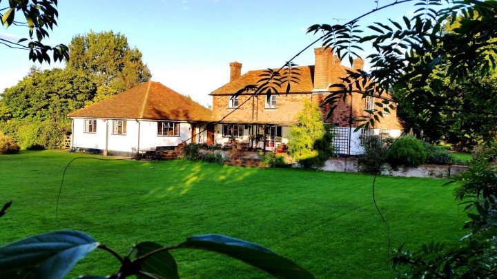 Iffin Farmhouse - Canterbury