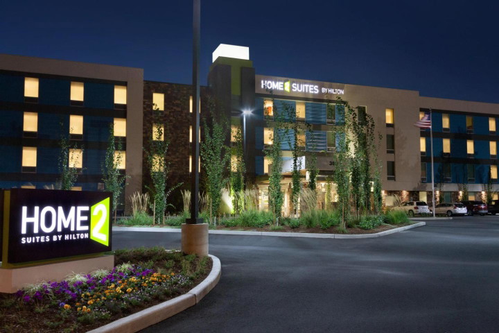 Home2 Suites By Hilton Seattle Airport - Des Moines, WA