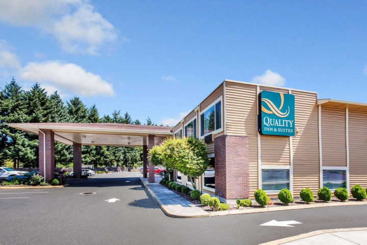 Quality Inn & Suites Vancouver North - Washington