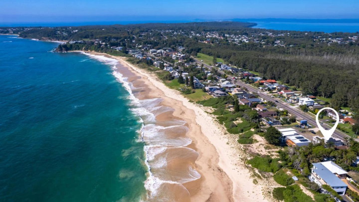 'The Sea Shell' Brand New, Direct Beach Access - Budgewoi