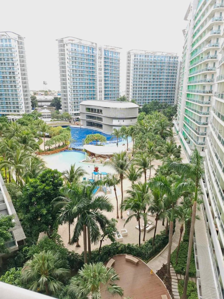 Affordable Boracay-like Staycation In Azure South - Las Piñas