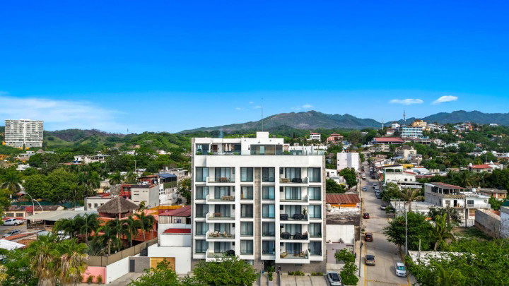 2br Condo Near The Ocean With Pool, Gym, Wifi & Balcony - Bucerías