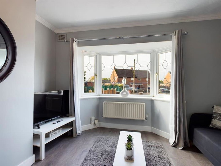 Comfortable 3 Bedroom House Sleeps 5 With Wifi - Bolton