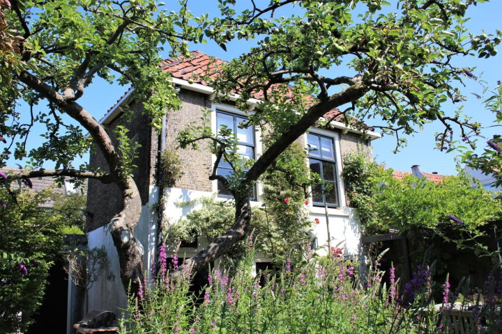 Apple Tree Cottage - Charming Canal Home In Our Idyllic Garden - Gouda