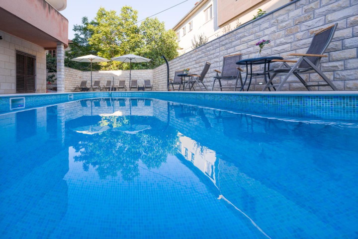 Apartments ŽUvela - Split
