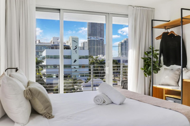 The Meridian Hotel By At Mine Hospitality - Miami, FL