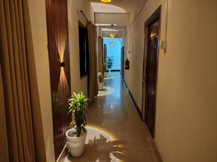 Hotel Laze - Guwahati