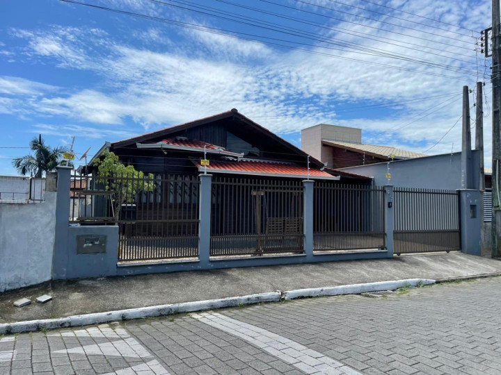 Casa Em Penha - Armação-itapocoroy - Penha