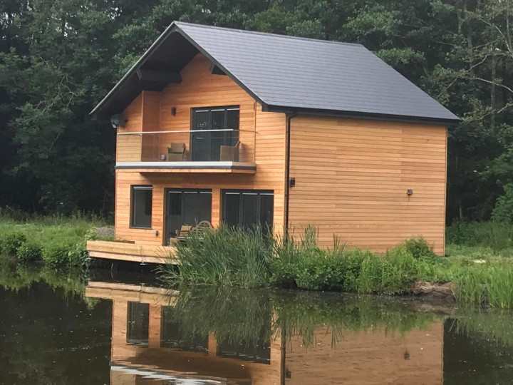 Lakeview House - Crawley