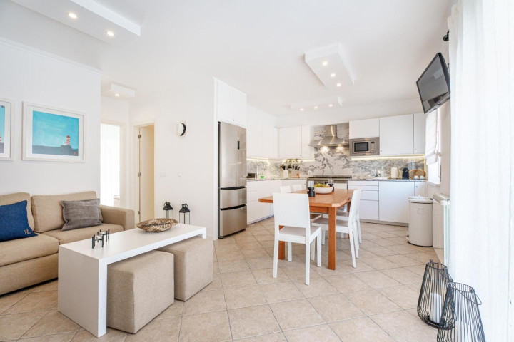 Charming Nazaré Apartment-1 Minute To The Beach - Nazaré