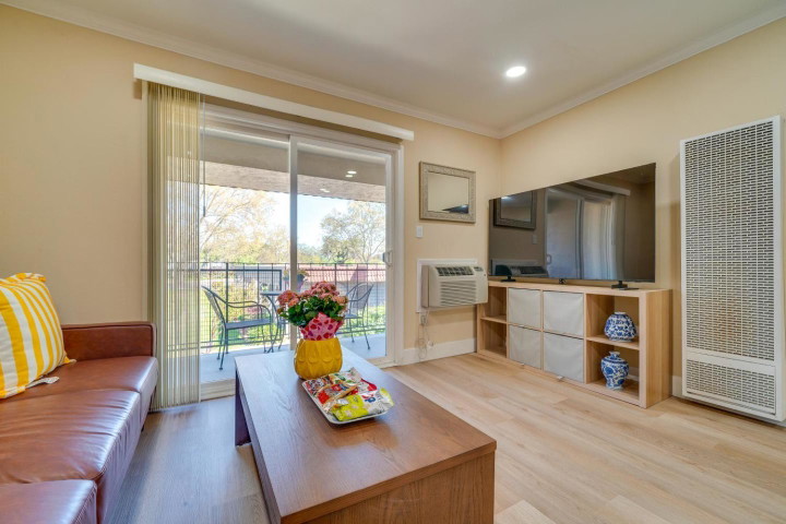 Walkable Pleasanton Condo Near Downtown W/ Balcony - San Ramón, CA
