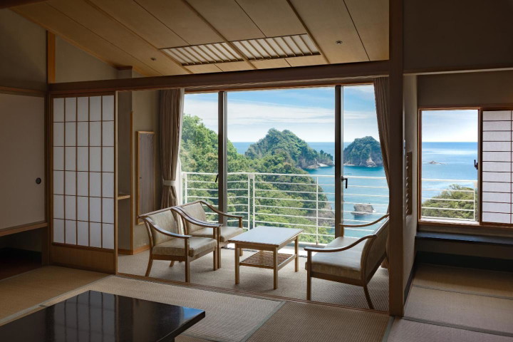 Dogashima New Ginsui - Japan