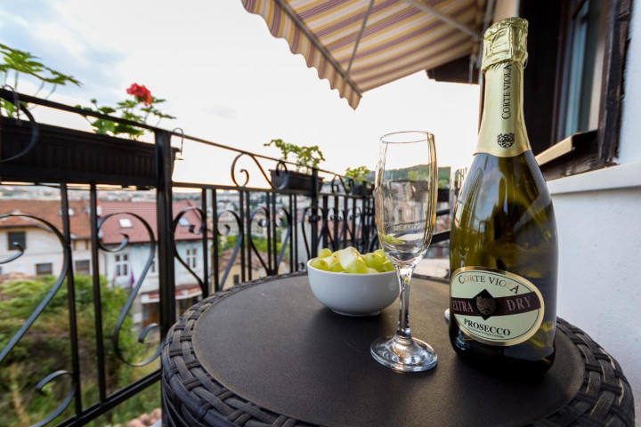 Apartment Zdravets, In The Heart Of The Old City - Veliko Tarnovo