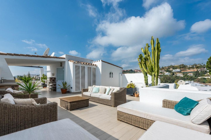 Casa Angela 3 Bedrooms Penthouse Apartment In La Quinta Golf Marbella - Costa del Sol