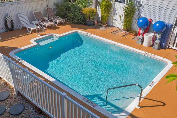 Meranova Guest Inn - Clearwater, FL