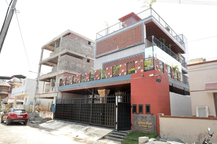 Vluv Home Stay - Chennai