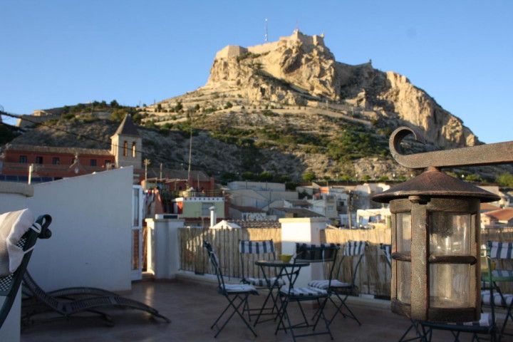 Santa Barbara Guesthouse - Alicante