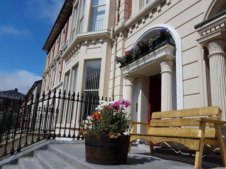 22 The Square - Derry
