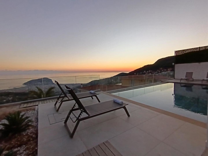 Luxury By The Alanya Coast - 알라니아