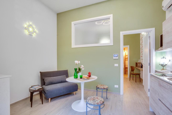 Guesthost - Madame Bari Fully Equipped Apartment - Bari