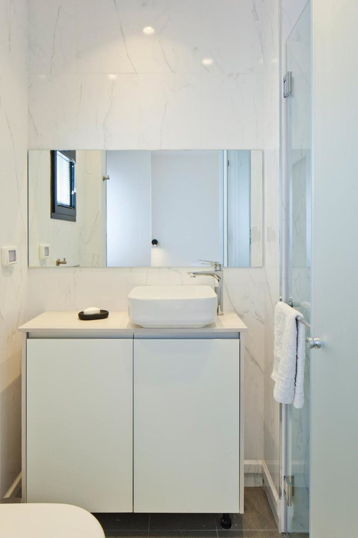 Mamad Quiet Apt & Terrace Near Beach By Feelhome - Tel Aviv-Yafo