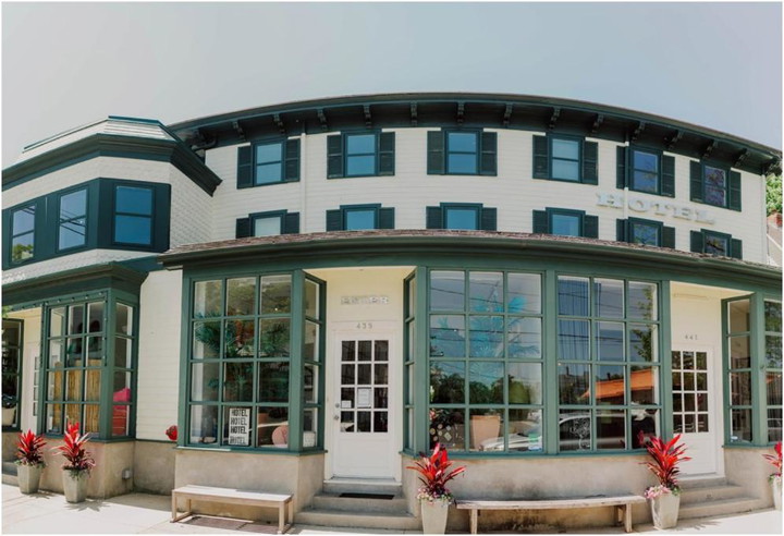 Zey Hotel - Southold, NY