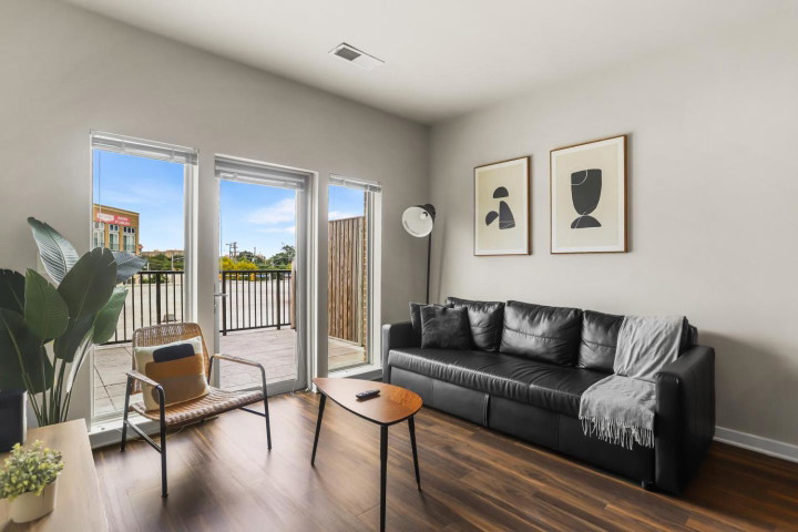 Chic 1br Alexandria Retreat - Fast Metro Access - Falls Church, VA