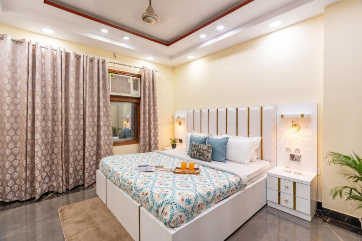 Homlee-elegance-2bhk Flat -Lift-central Delhi - Ghaziabad