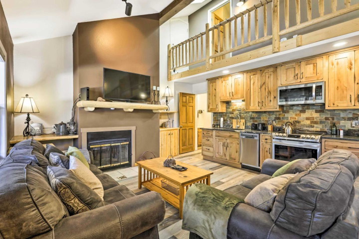 Walk To Grand Lake: Riverfront Gem W/ Fireplace! - Colorado