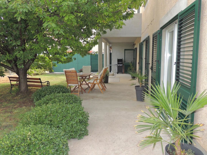 Apartment Ferara - Murter