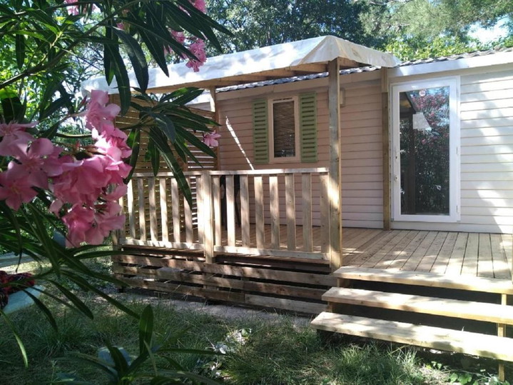 Mobilhome 228 Proche Du Lac , Tv , Clim Ect Camping 4 Etoiles - Lourmarin