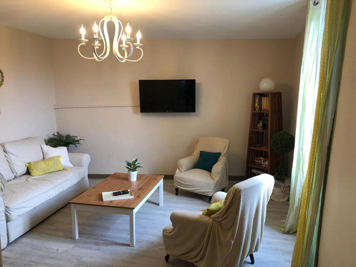 Appartement Coeur De Village Avec Cour - Puget-Théniers
