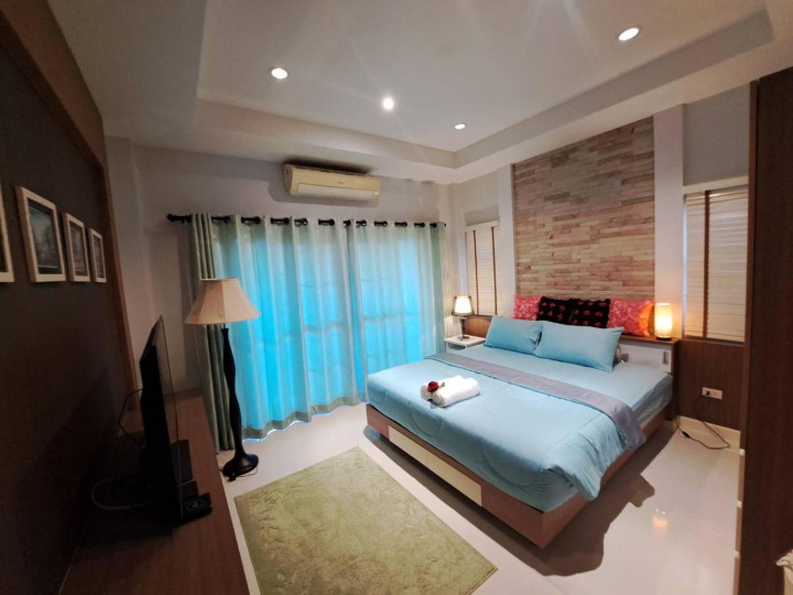 Jacuzzi Pool Villa - Rayong