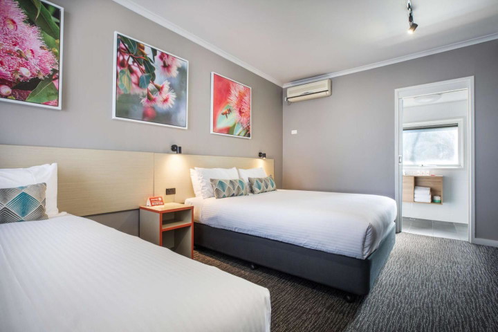 Nightcap At Ferntree Gully Hotel Motel - Dandenong
