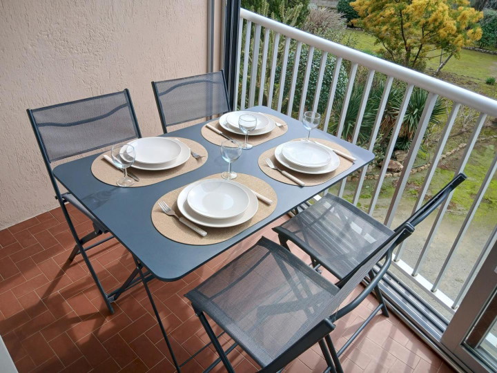 Studio Cozy, Terrasse, Parking, Tout à 2 Pas D'ici - Saint-Raphaël