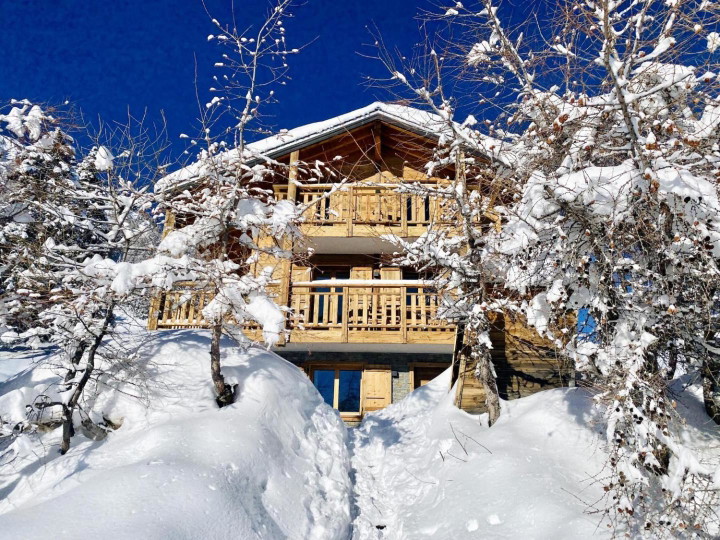 Chalet In 4 Vallées With Ski-in Access - Grimentz