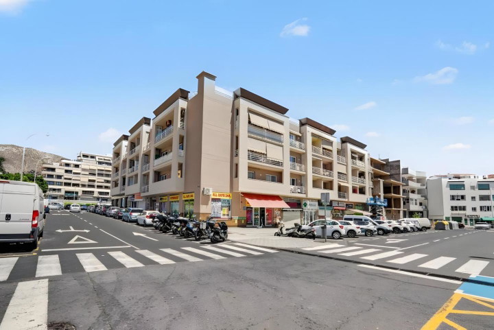 Los Cristianos Plaza Property - Los Cristianos