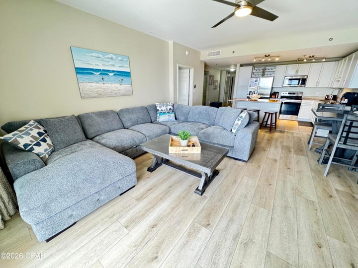 Laketown Wharf 1233 Luxury Condo - Florida