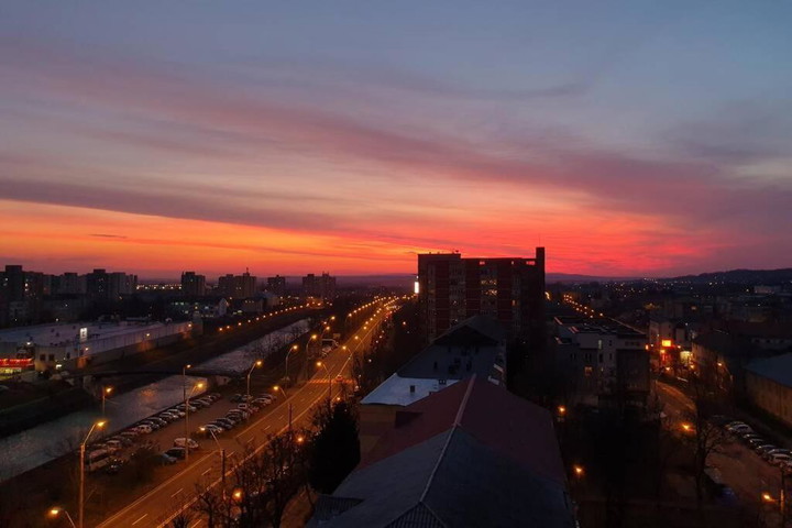 Sunset Hunter Studio, Amazing, #Thatview Concept - Baia Mare