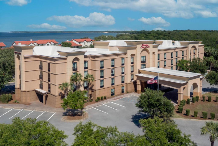 Hampton Inn & Suites Pensacola/gulf Breeze - Pensacola, FL