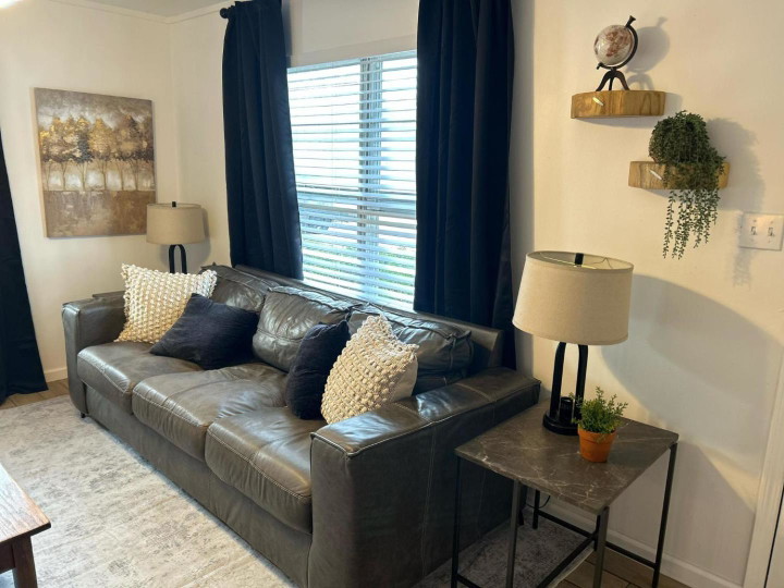 Urban Nest In Paris - Texas