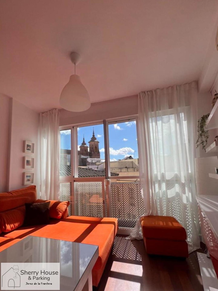 Sherry-house & Parking - Jerez de la Frontera