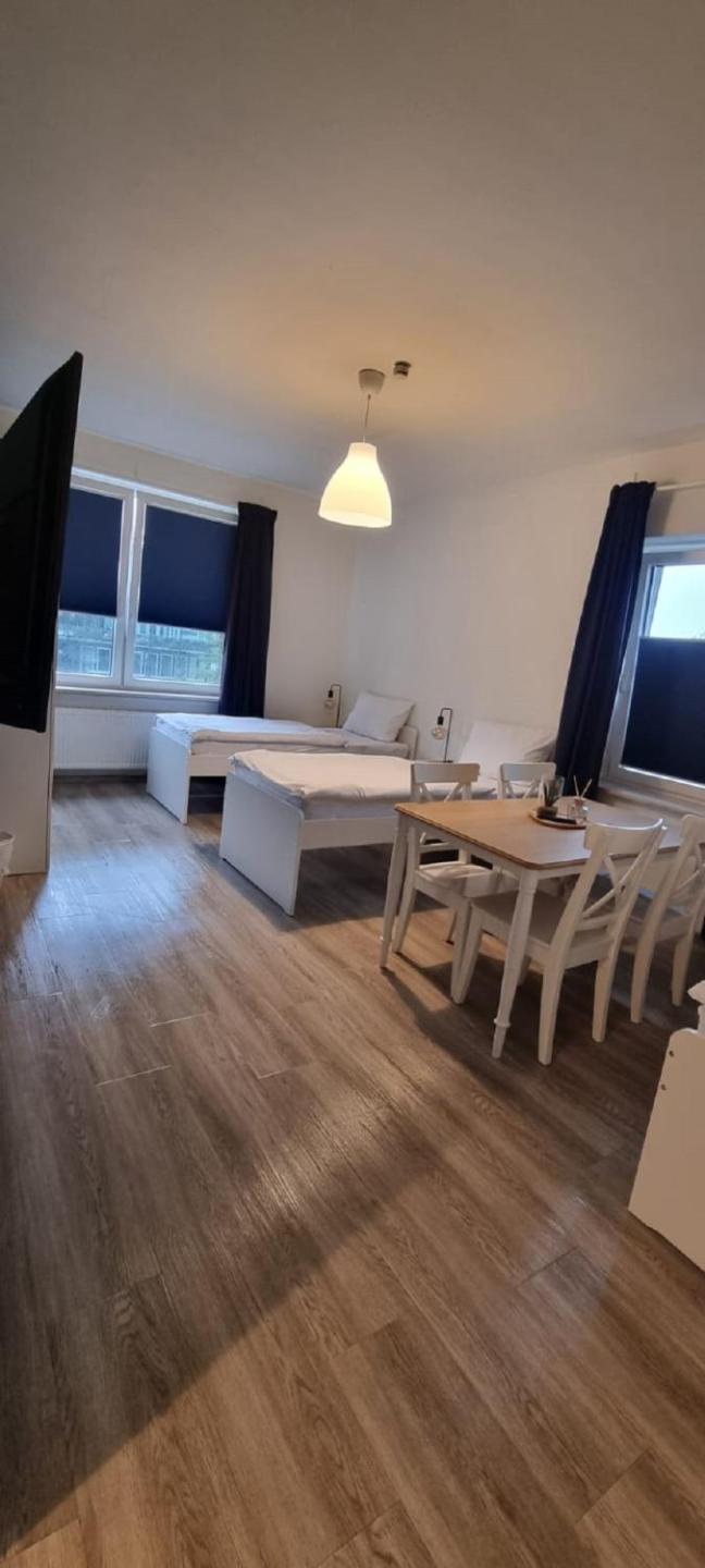 Dreibettzimmer "Blau" In Zentraler Lage - Brême