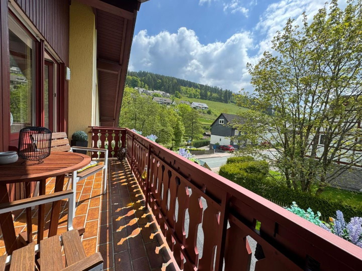 Sonnentraum Willingen - 95qm, 3 Schlafzimmer, 3 Bäder, Balkon & Bergblick - Willingen (Upland)