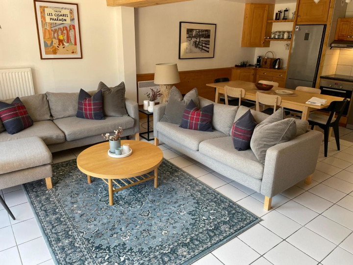 Central Morzine, Spacious 2 Bedroom Family Apartment - Morzine