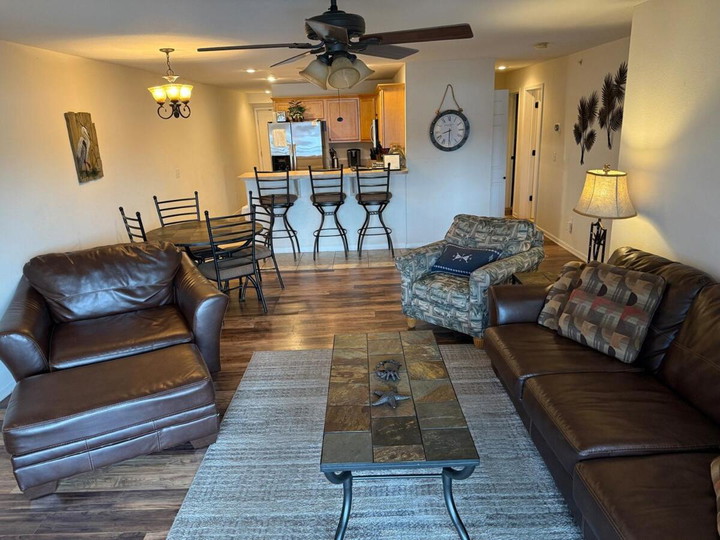 Lake Front And Calm Waters At Miramar 3br 2ba - United States