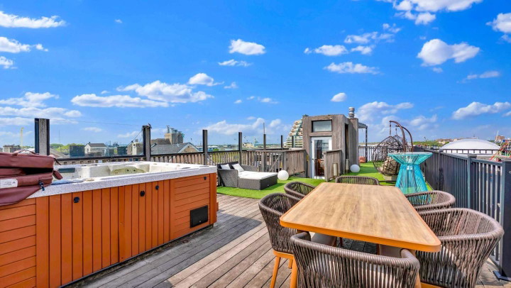 Apartmint - Grand Queen Village Retreat In Philladelphia - Camden, NJ